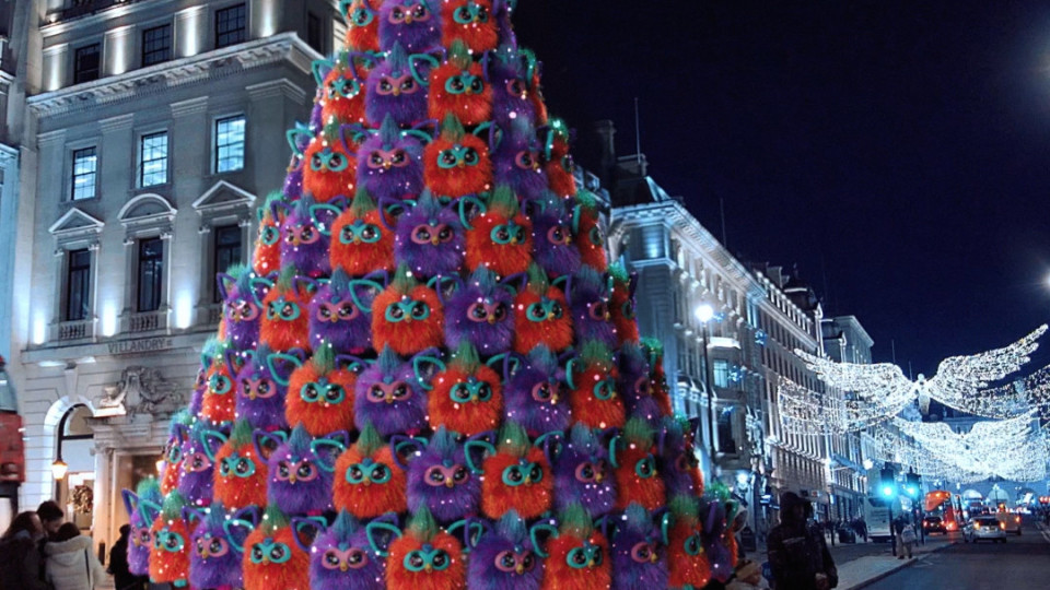 They're back! Iconic Nineties toys go viral on Christmas Furbtrees ...